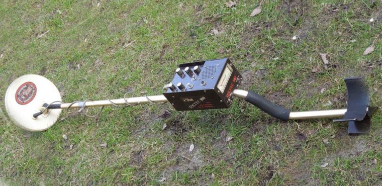 Vintage Metal Detectors - Legendary Detectors of the 60s through 80s ...